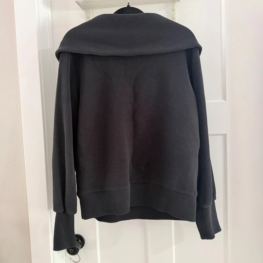 Varley | Sweaters | Varley Vine Half Zip Pullover Black Ribbed ...
